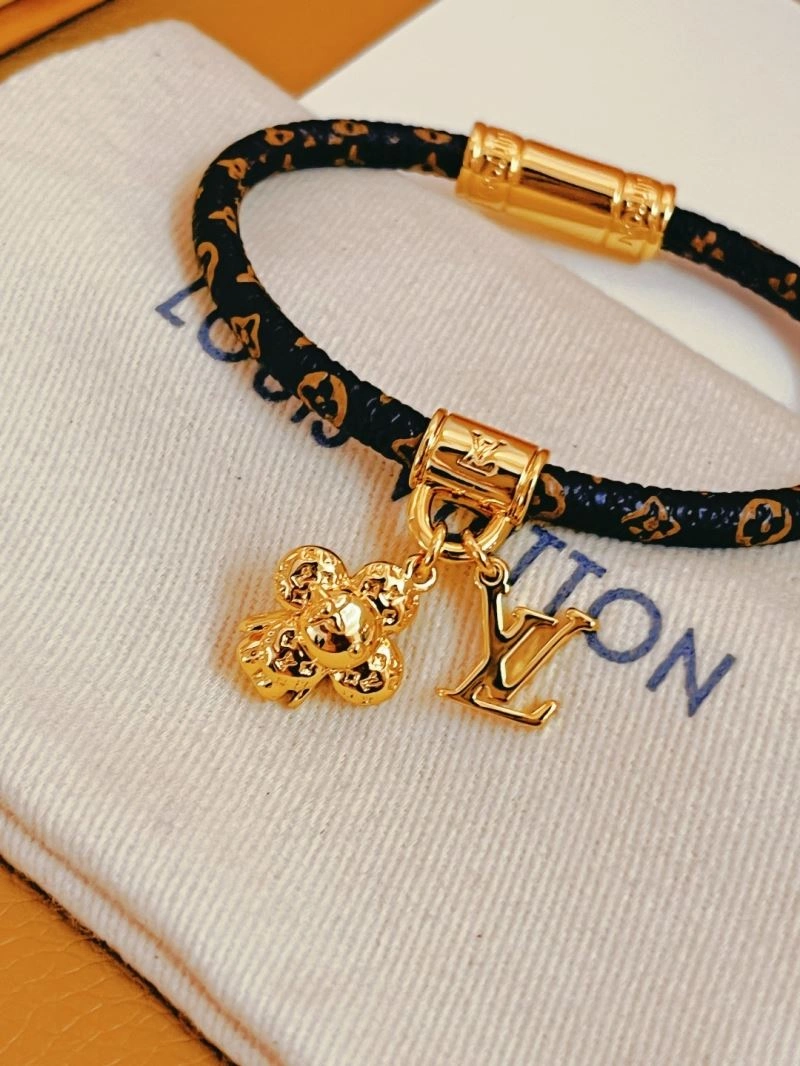 Mirror quality Louis Vuitton Bracelets