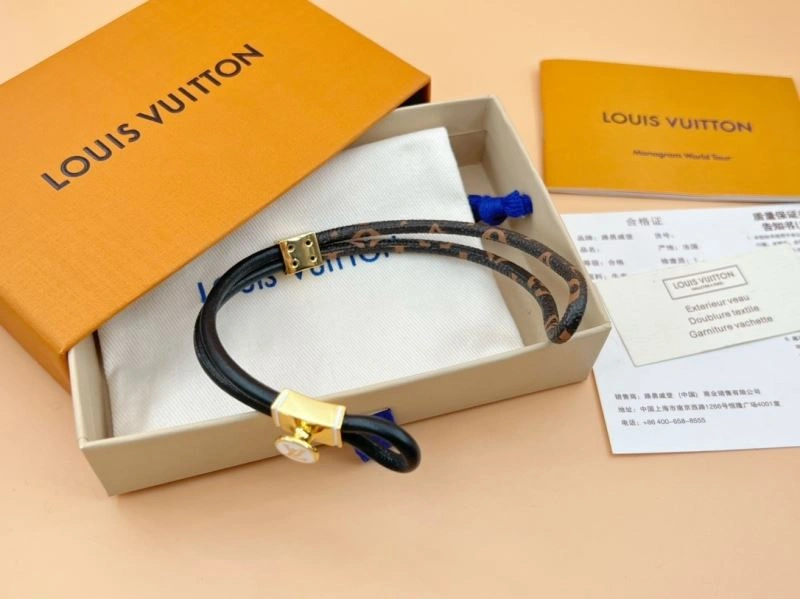 Low-cost Louis Vuitton Bracelets