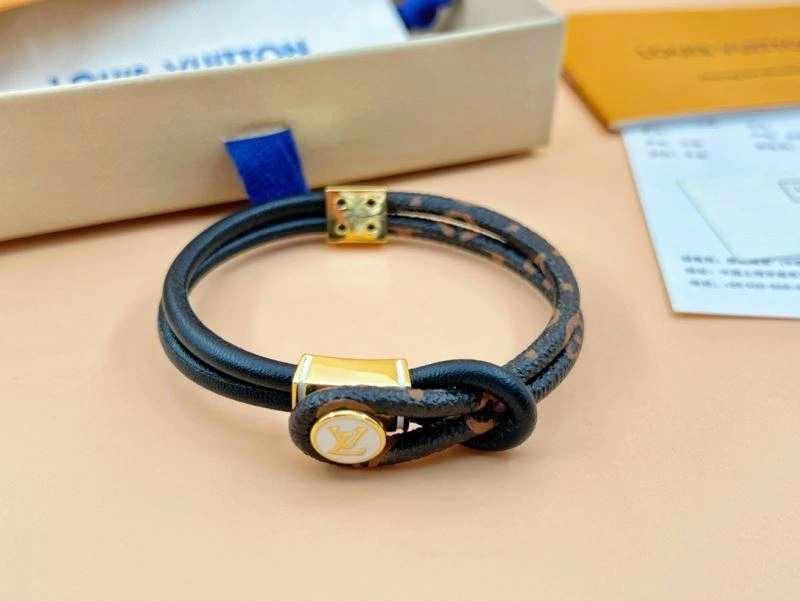 Low-cost Louis Vuitton Bracelets