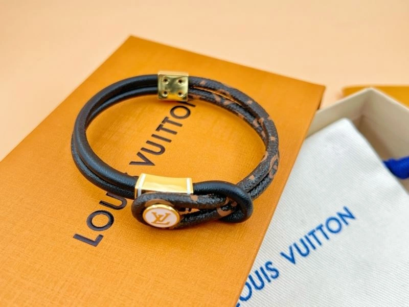 Low-cost Louis Vuitton Bracelets