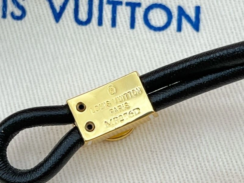 Low-cost Louis Vuitton Bracelets