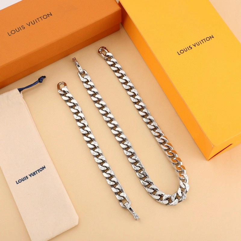Precise copy Louis Vuitton Bracelets