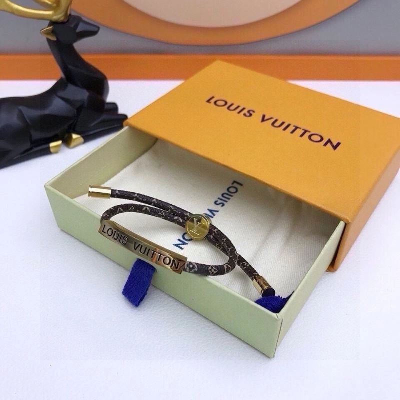 Top mirror Louis Vuitton Bracelets