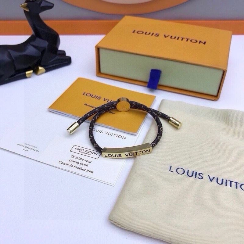 Top mirror Louis Vuitton Bracelets