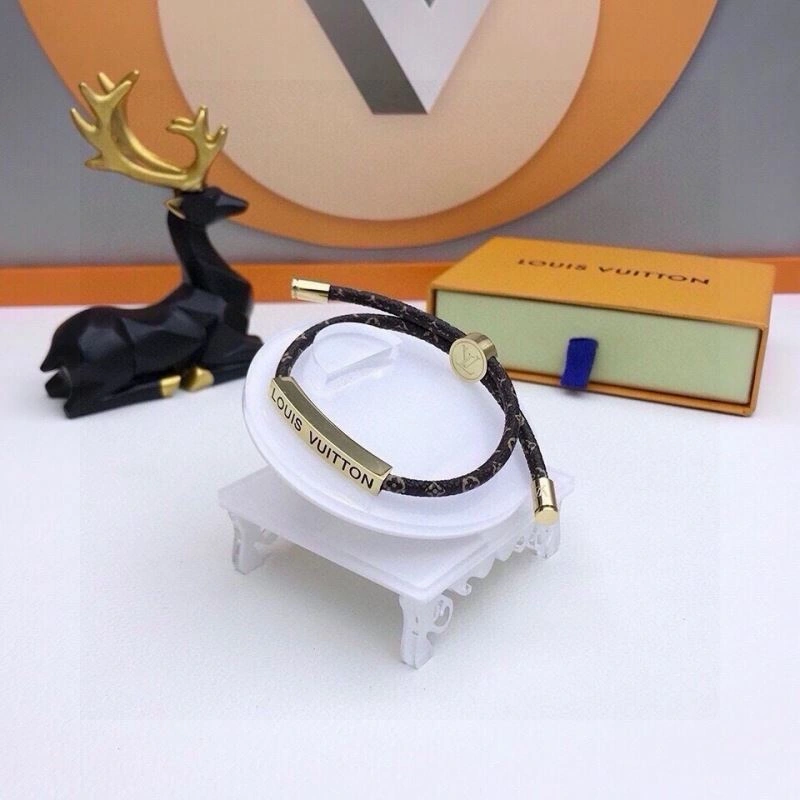 Top mirror Louis Vuitton Bracelets