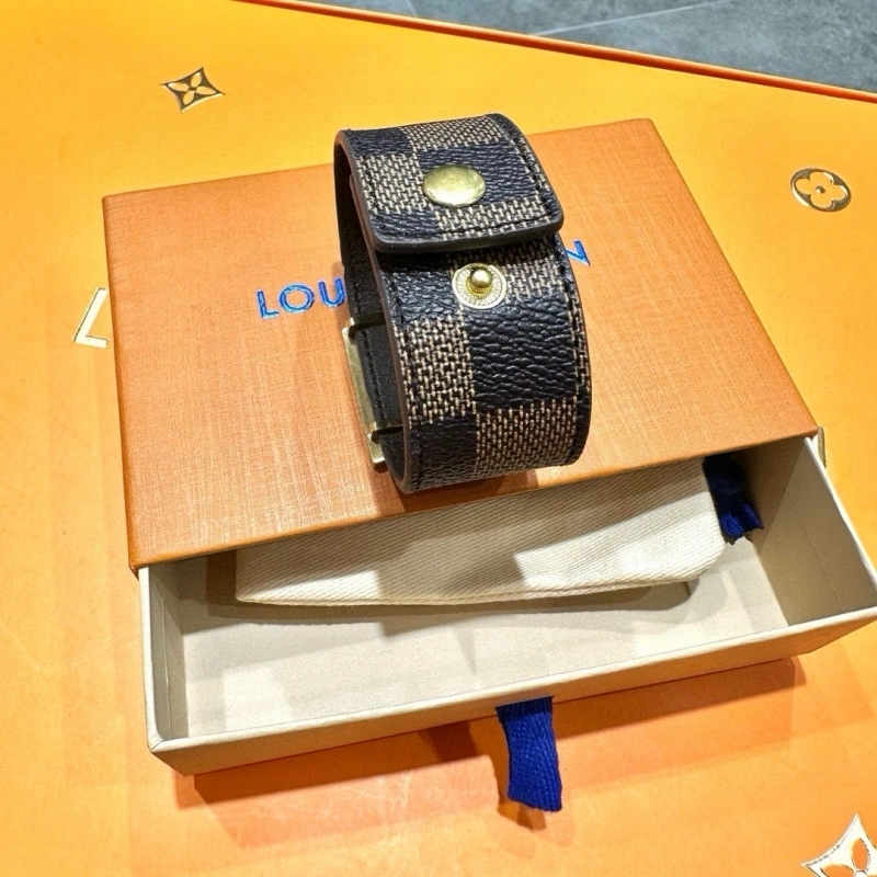 Bargain Louis Vuitton Bracelets