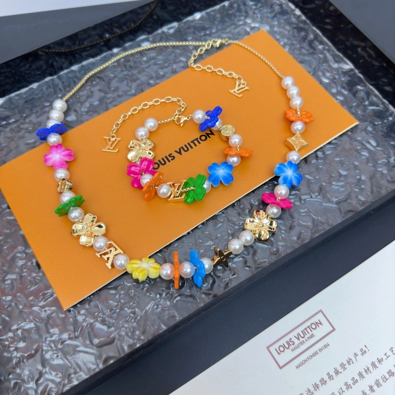 Top match Louis Vuitton Bracelets