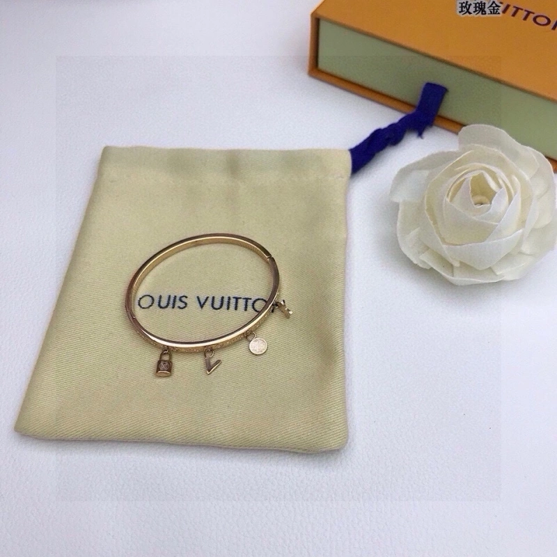 Low-cost Louis Vuitton Bracelets