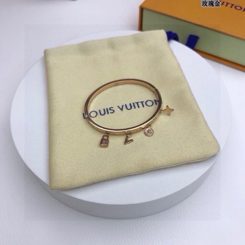 Low-cost Louis Vuitton Bracelets