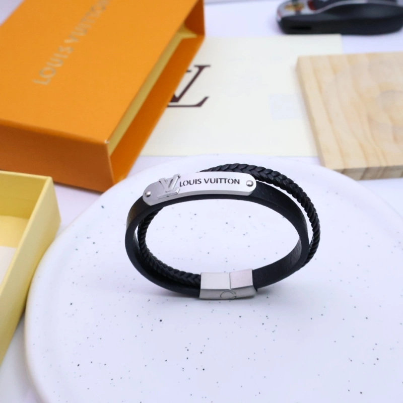 Top mirror Louis Vuitton Bracelets