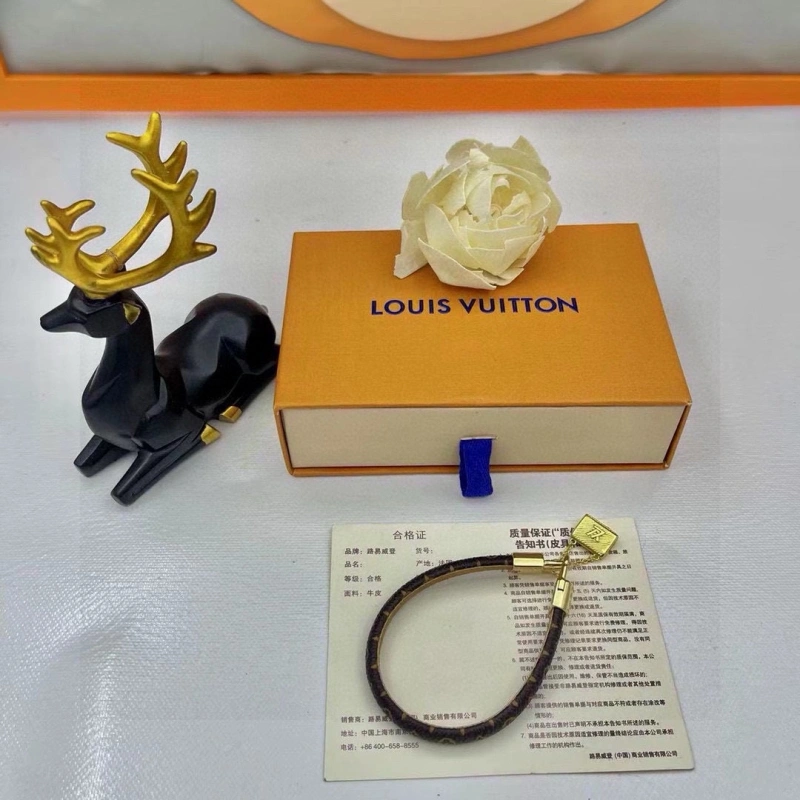 Low-cost Louis Vuitton Bracelets