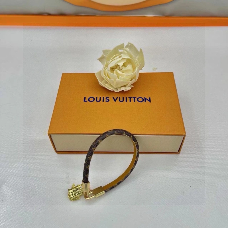Precise copy Louis Vuitton Bracelets