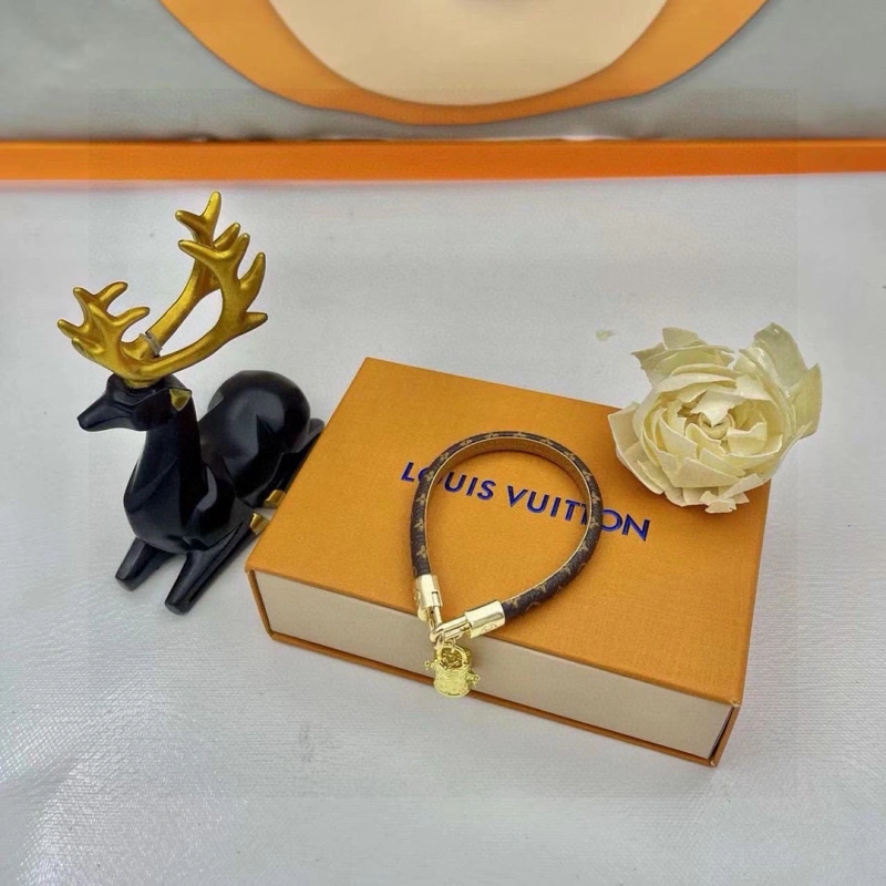 Precise copy Louis Vuitton Bracelets