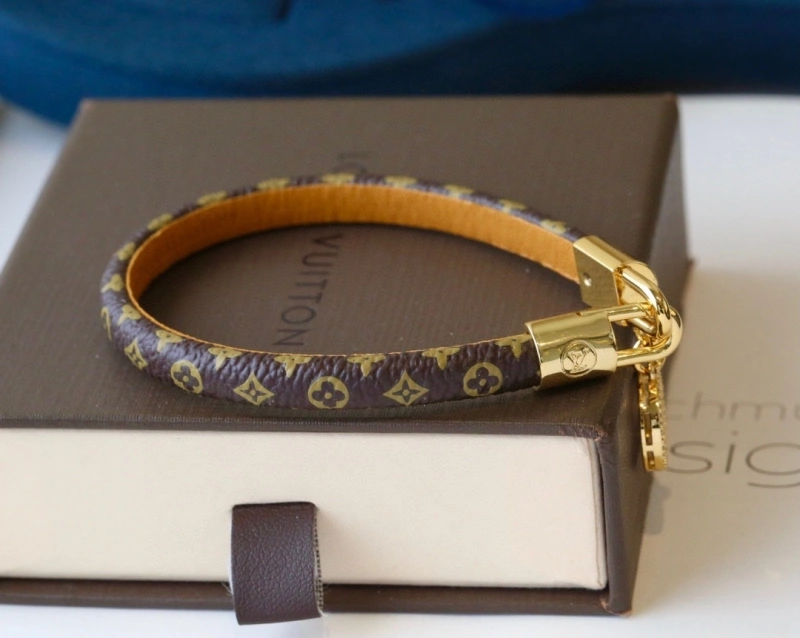 Mirror quality Louis Vuitton Bracelets
