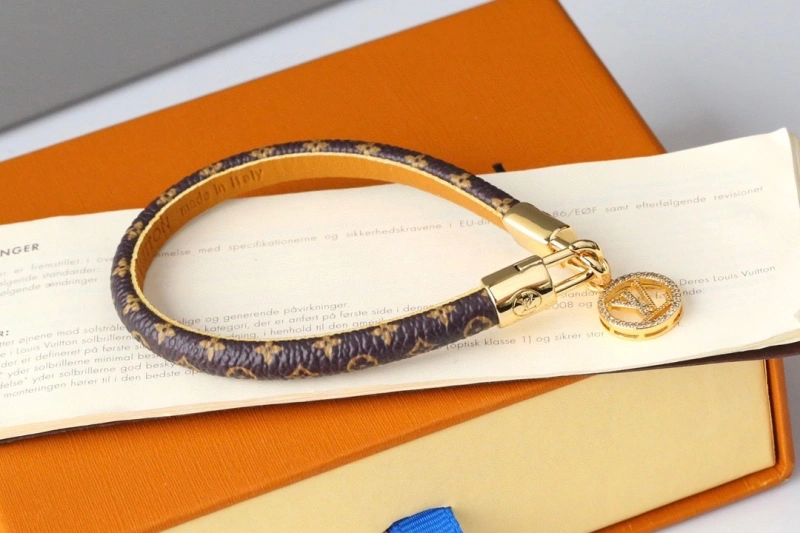 Mirror quality Louis Vuitton Bracelets