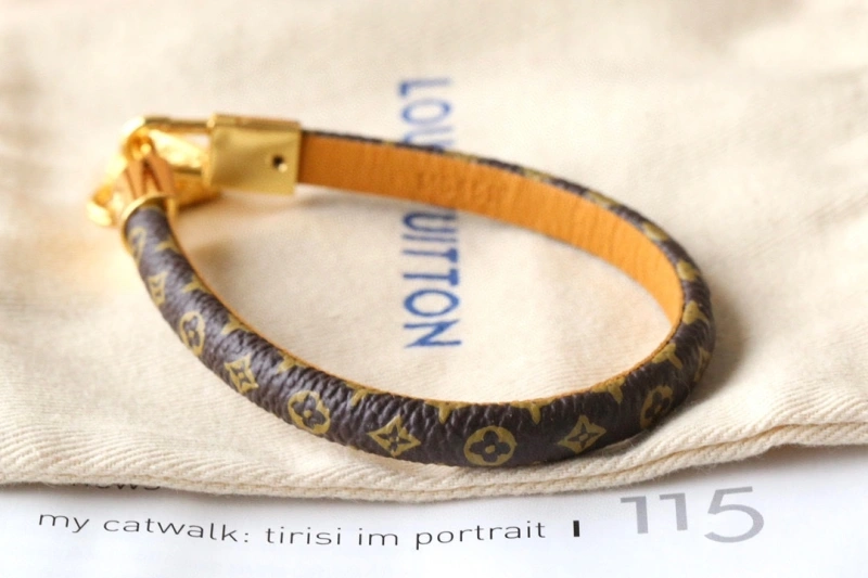 Mirror quality Louis Vuitton Bracelets