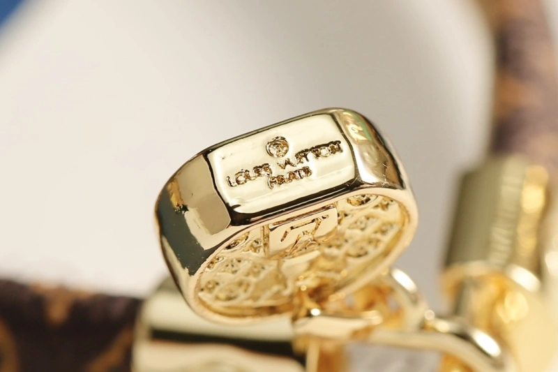 Cut-rate Louis Vuitton Bracelets