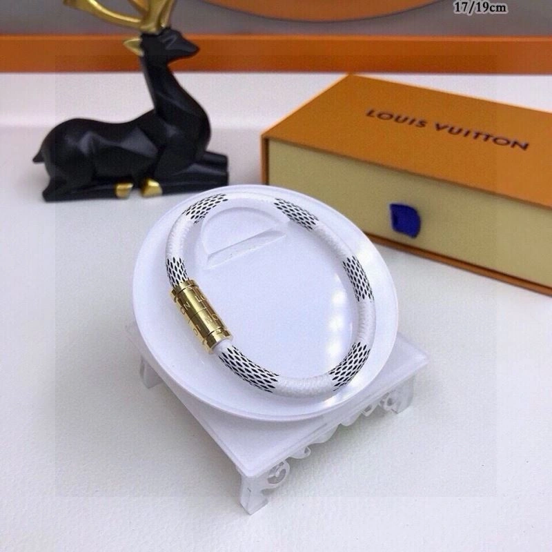 Mirror quality Louis Vuitton Bracelets