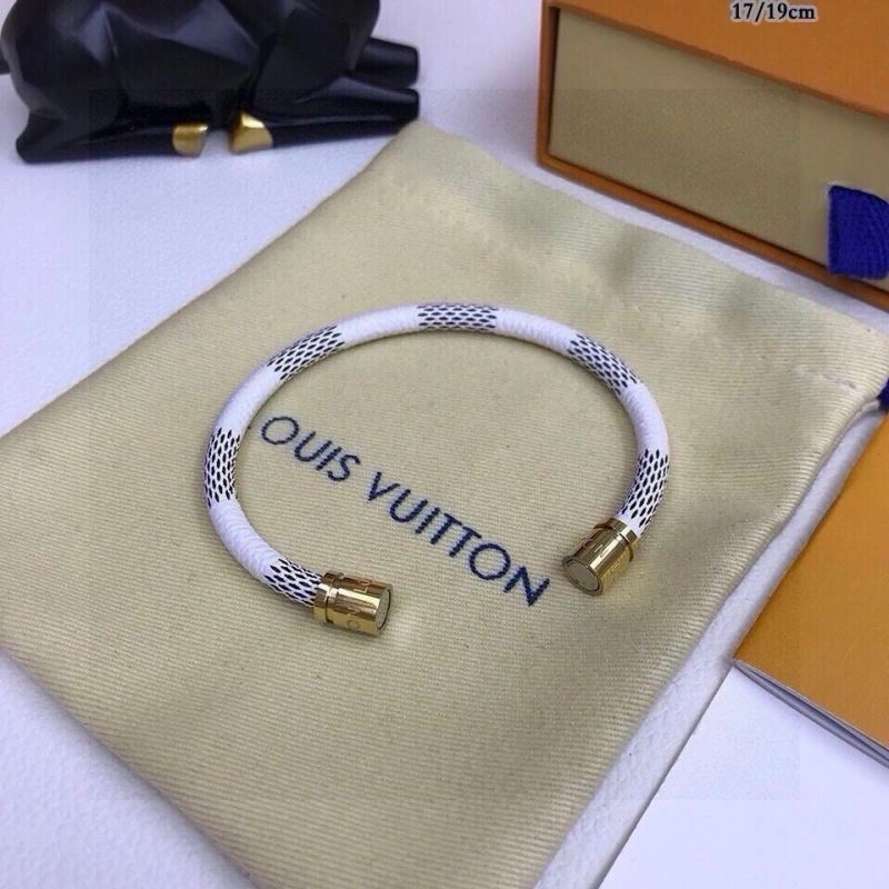 Mirror quality Louis Vuitton Bracelets