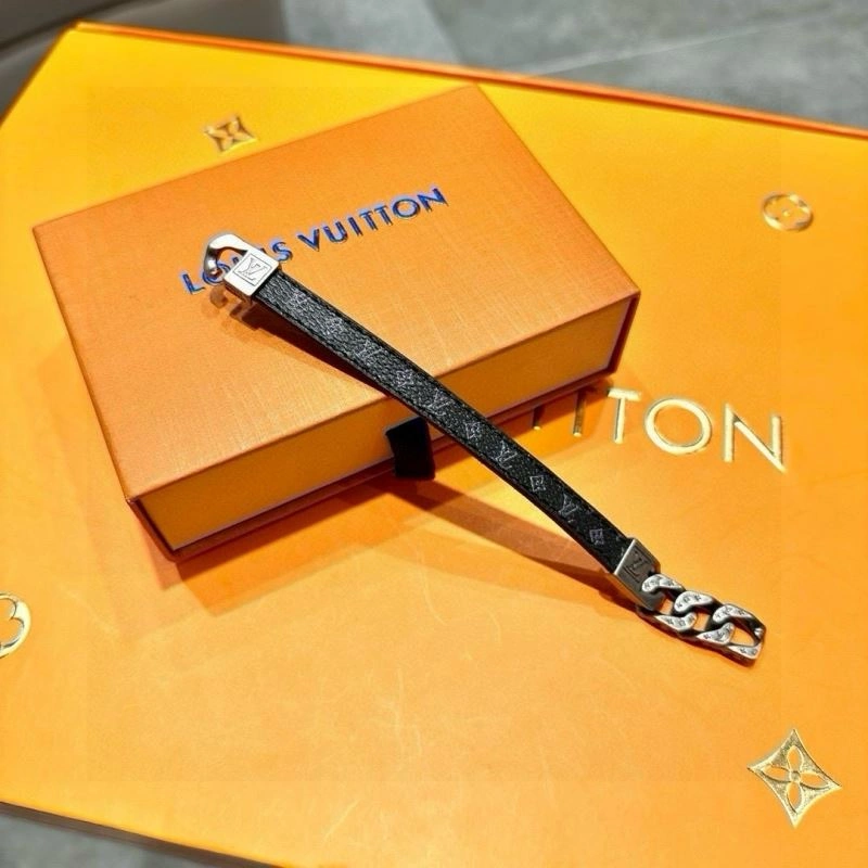 Top match Louis Vuitton Bracelets