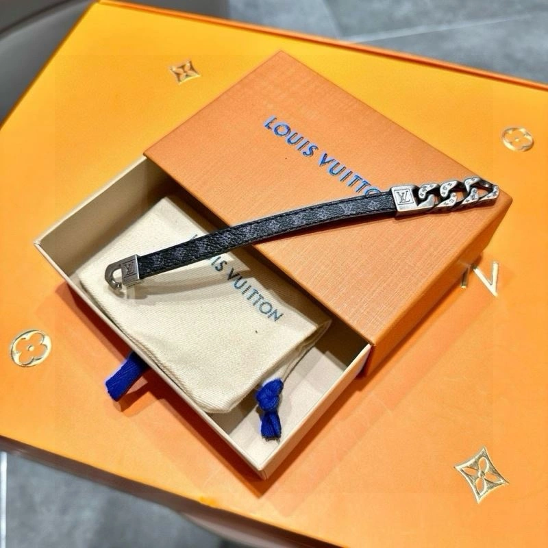Top match Louis Vuitton Bracelets