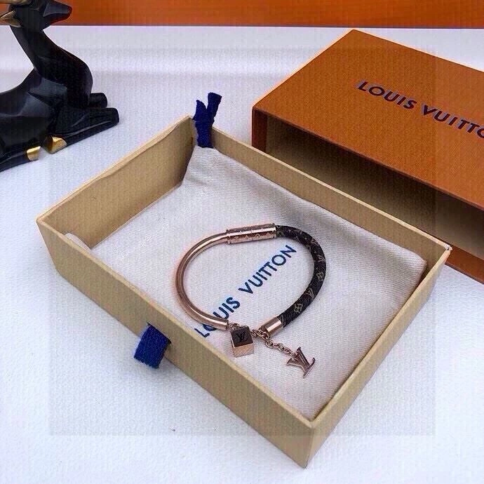 Low-cost Louis Vuitton Bracelets