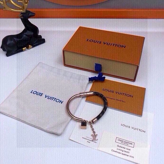 Low-cost Louis Vuitton Bracelets