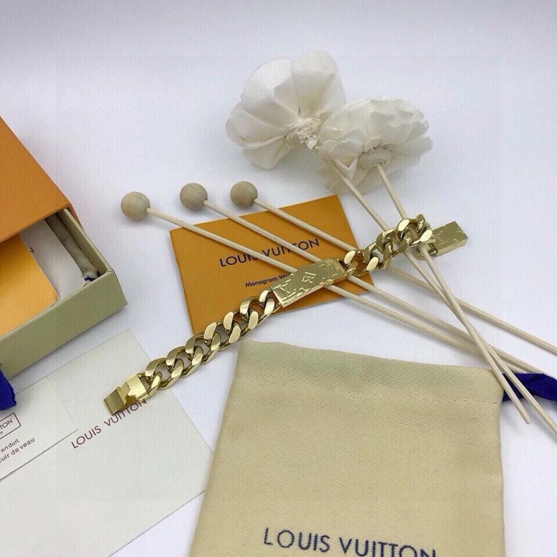 High accuracy Louis Vuitton Bracelets