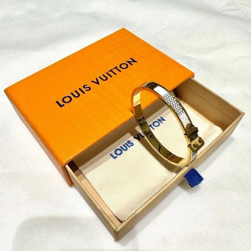 Top mirror Louis Vuitton Bracelets
