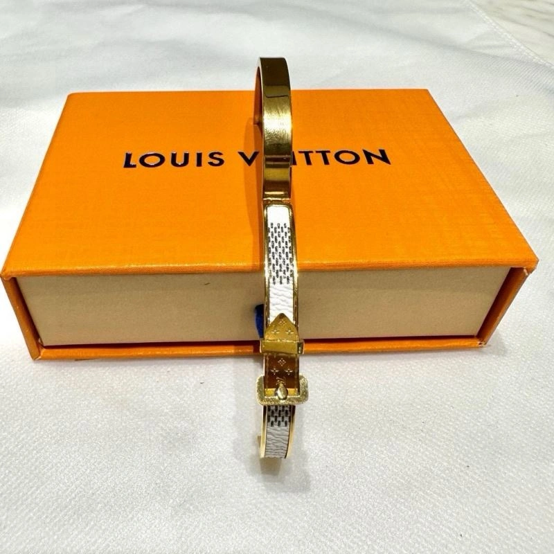 Top mirror Louis Vuitton Bracelets