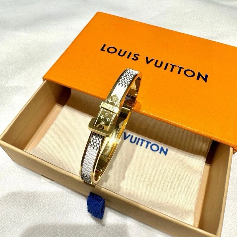 Top mirror Louis Vuitton Bracelets