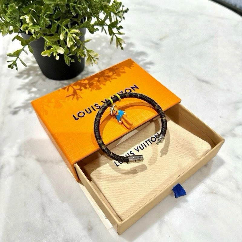 Precise copy Louis Vuitton Bracelets