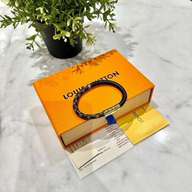 Mirror quality Louis Vuitton Bracelets