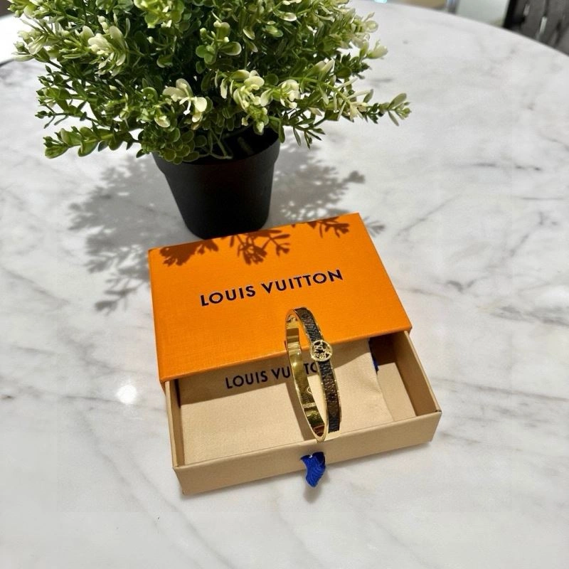 Factory-made Louis Vuitton Bracelets