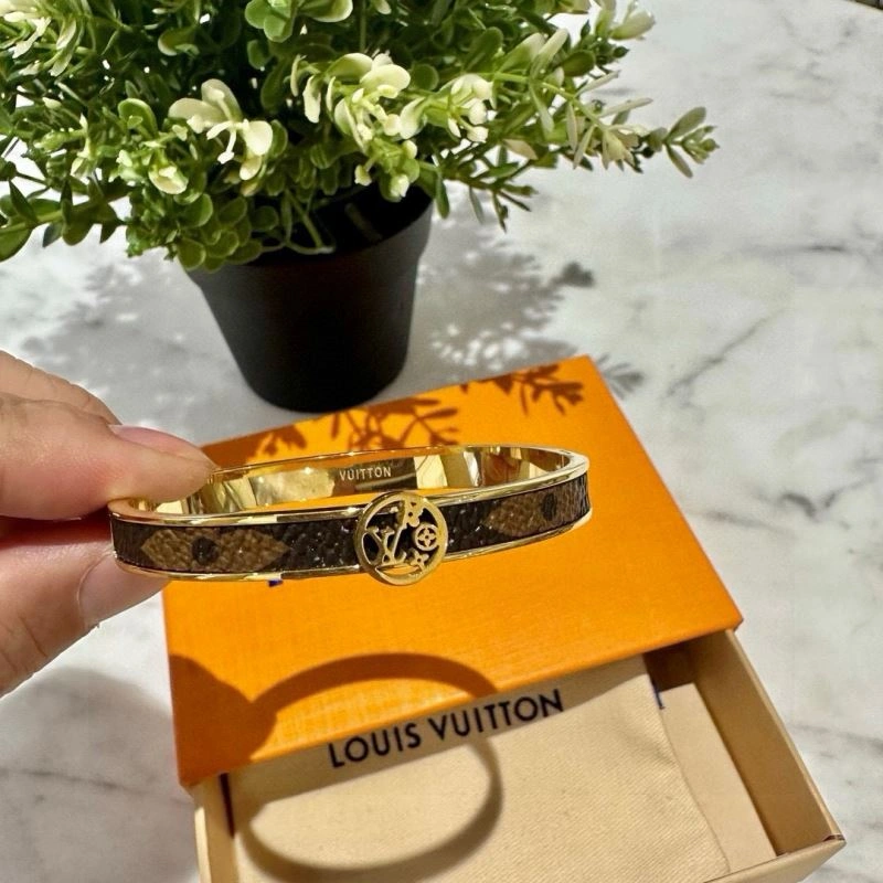 Factory-made Louis Vuitton Bracelets