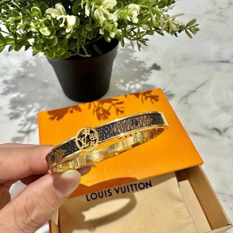 Factory-made Louis Vuitton Bracelets