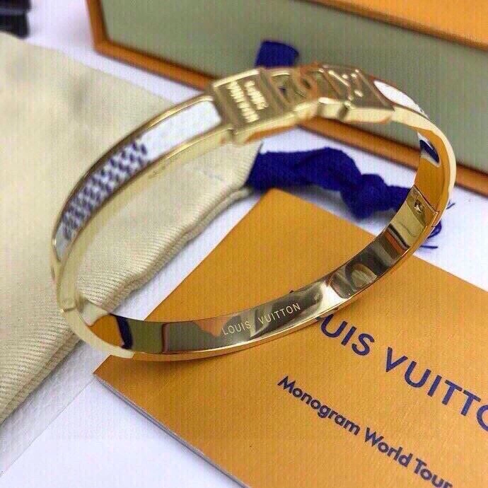 Top mirror Louis Vuitton Bracelets
