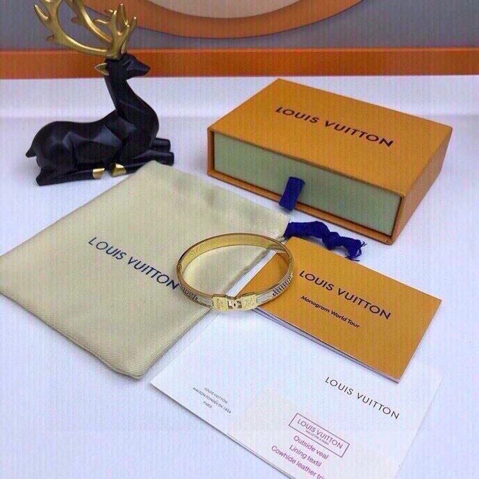 Top mirror Louis Vuitton Bracelets