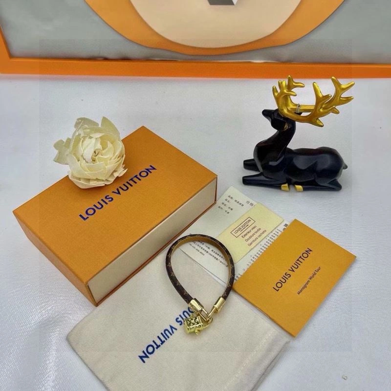 Top match Louis Vuitton Bracelets