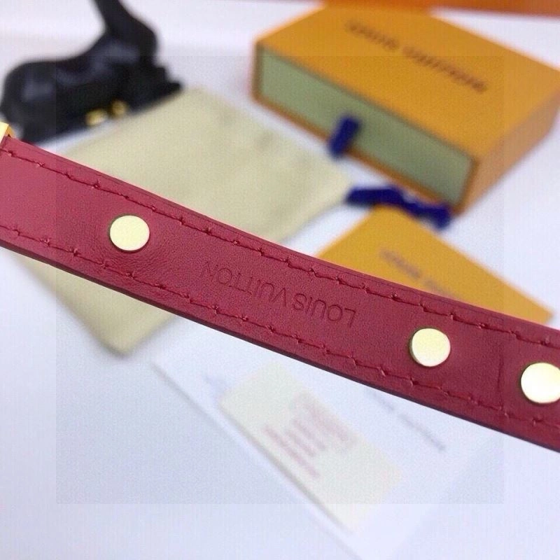Top mirror Louis Vuitton Bracelets