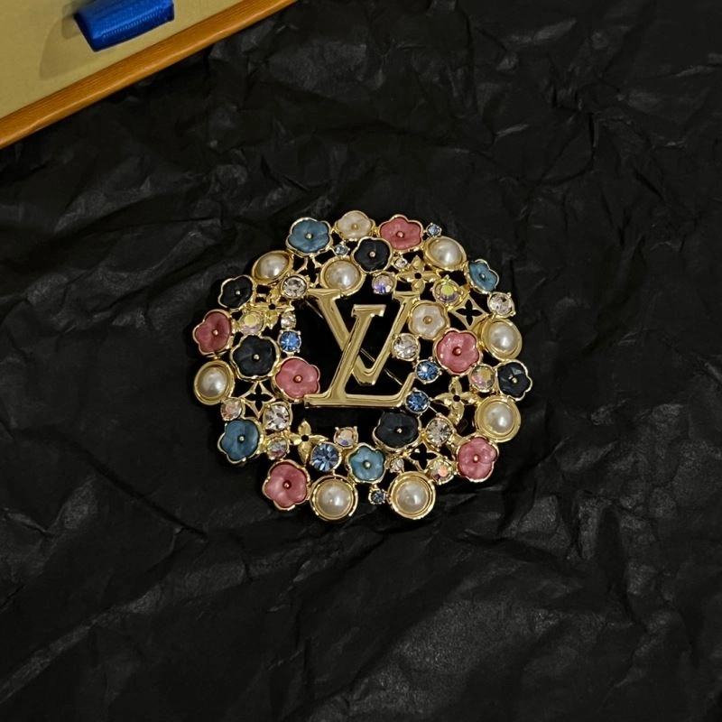 Discounted Louis Vuitton Brooches