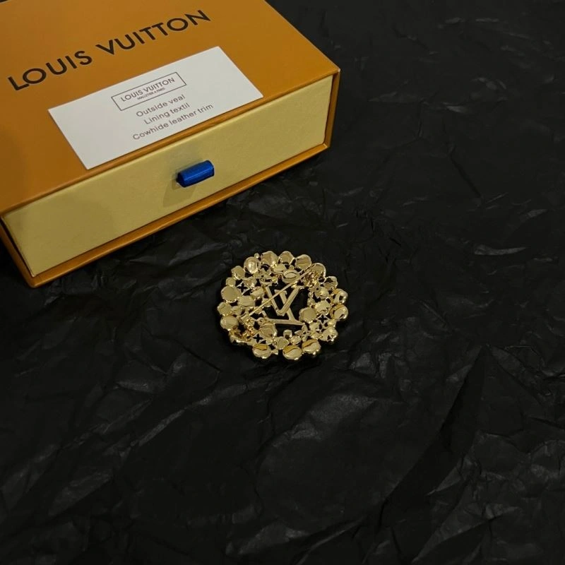 Discounted Louis Vuitton Brooches