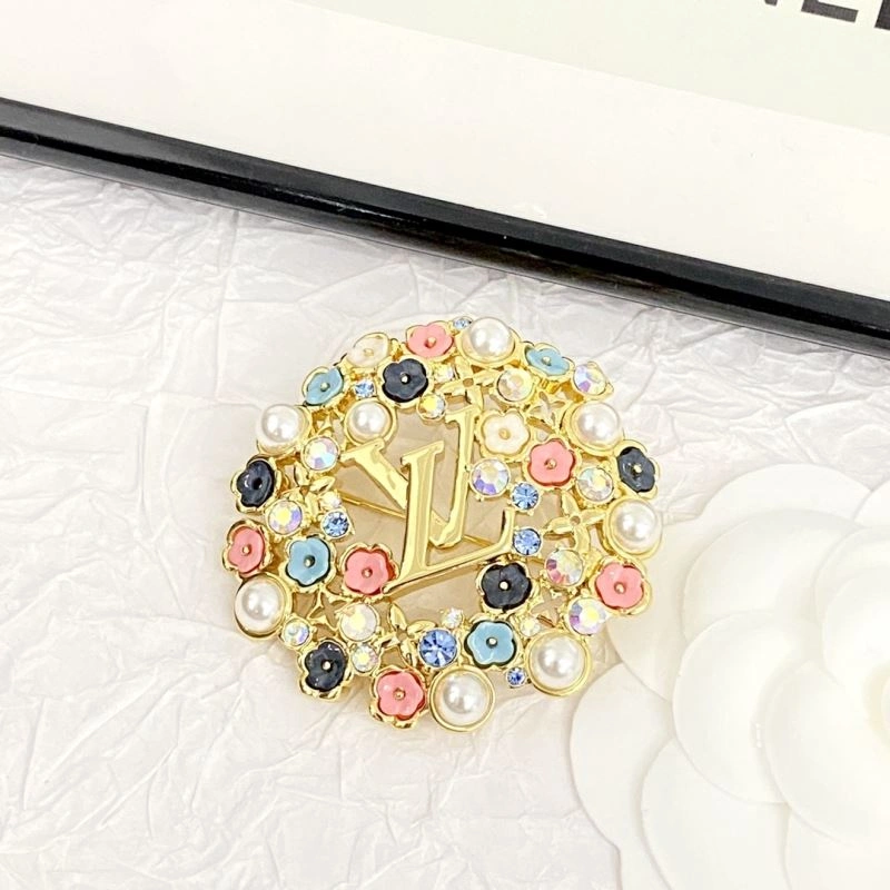 Top match Louis Vuitton Brooches