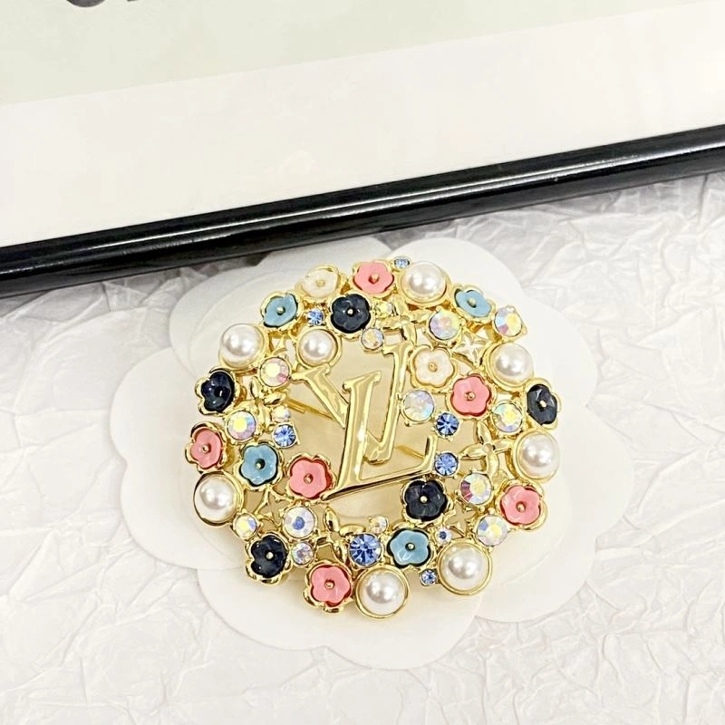 Top match Louis Vuitton Brooches
