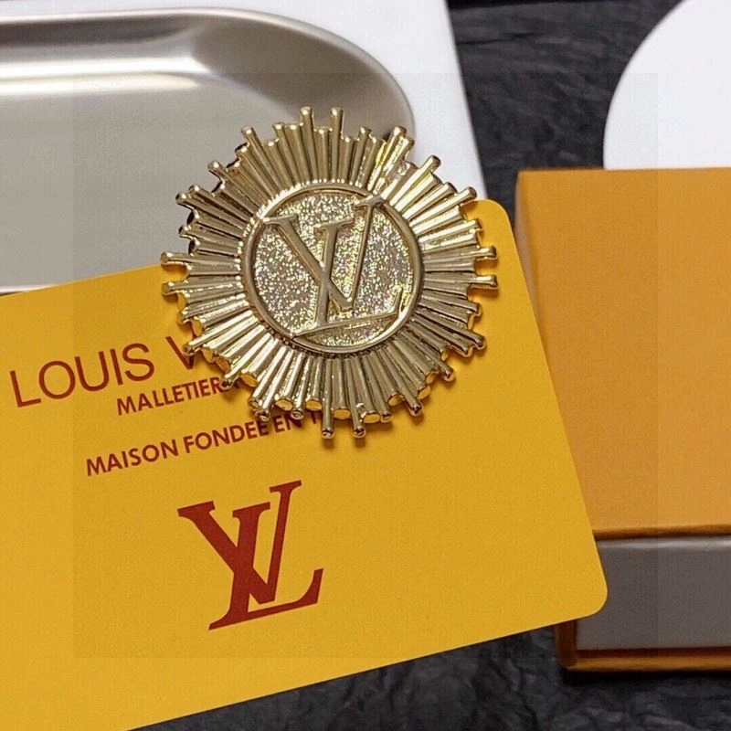 Exact replica Louis Vuitton Brooches