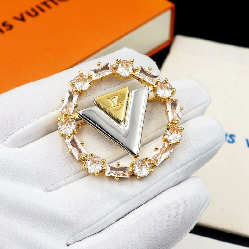 Reasonably priced Louis Vuitton Brooches