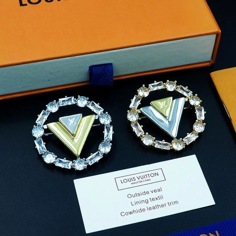 Reasonably priced Louis Vuitton Brooches