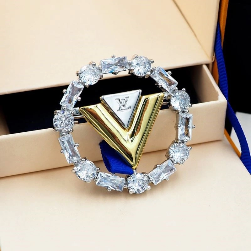 Accurate model Louis Vuitton Brooches