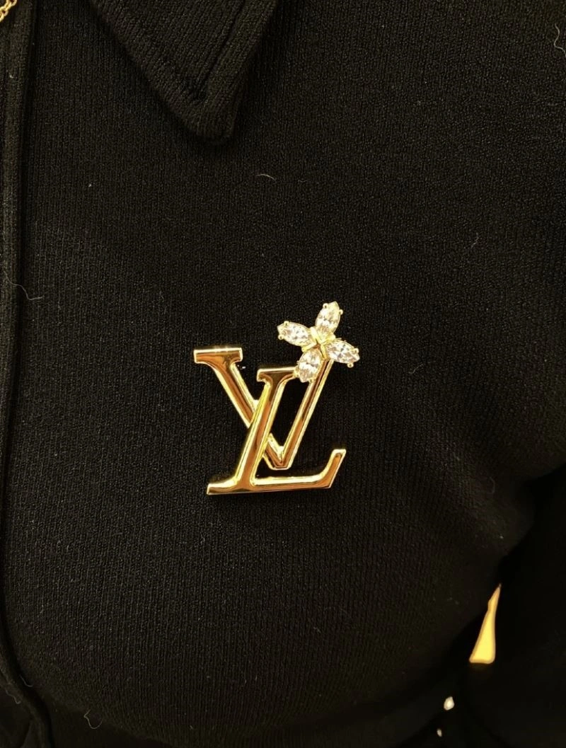 Top match Louis Vuitton Brooches