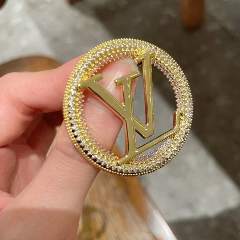 Accurate model Louis Vuitton Brooches